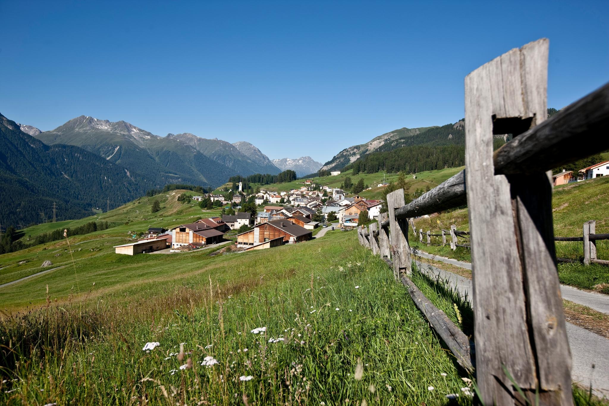 Wandern: Von Ftan nach Scuol - 2:17 h - 6 km - Bergwelten