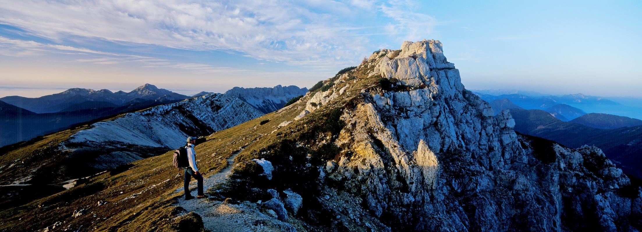 Wandern: Hochobir von der Eisenkappler Hütte - 1:30 h - 3 km - Bergwelten