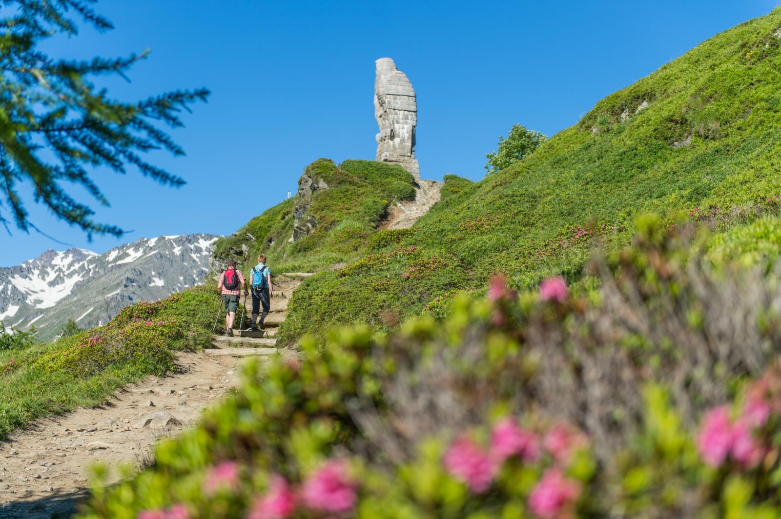 Wandern: Auf dem Stockalperweg - Etappe 2: Simplonpass - Simplon-Dorf ...